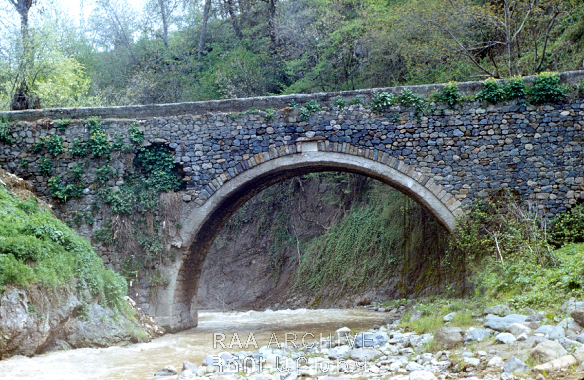 Yants Bridge :: ARTSAKH HISTORICAL MONUMENTS